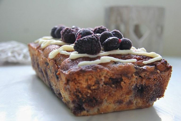 Mixed Berry Loaf Cake