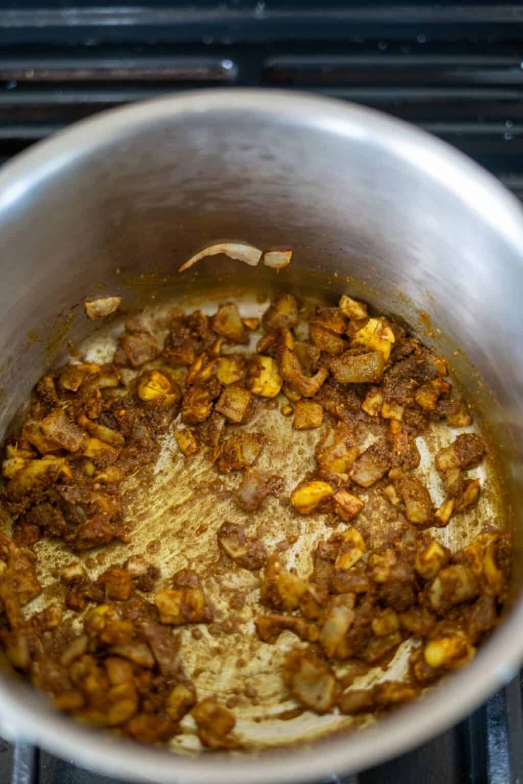 Cauliflower Coconut Curry Soup
